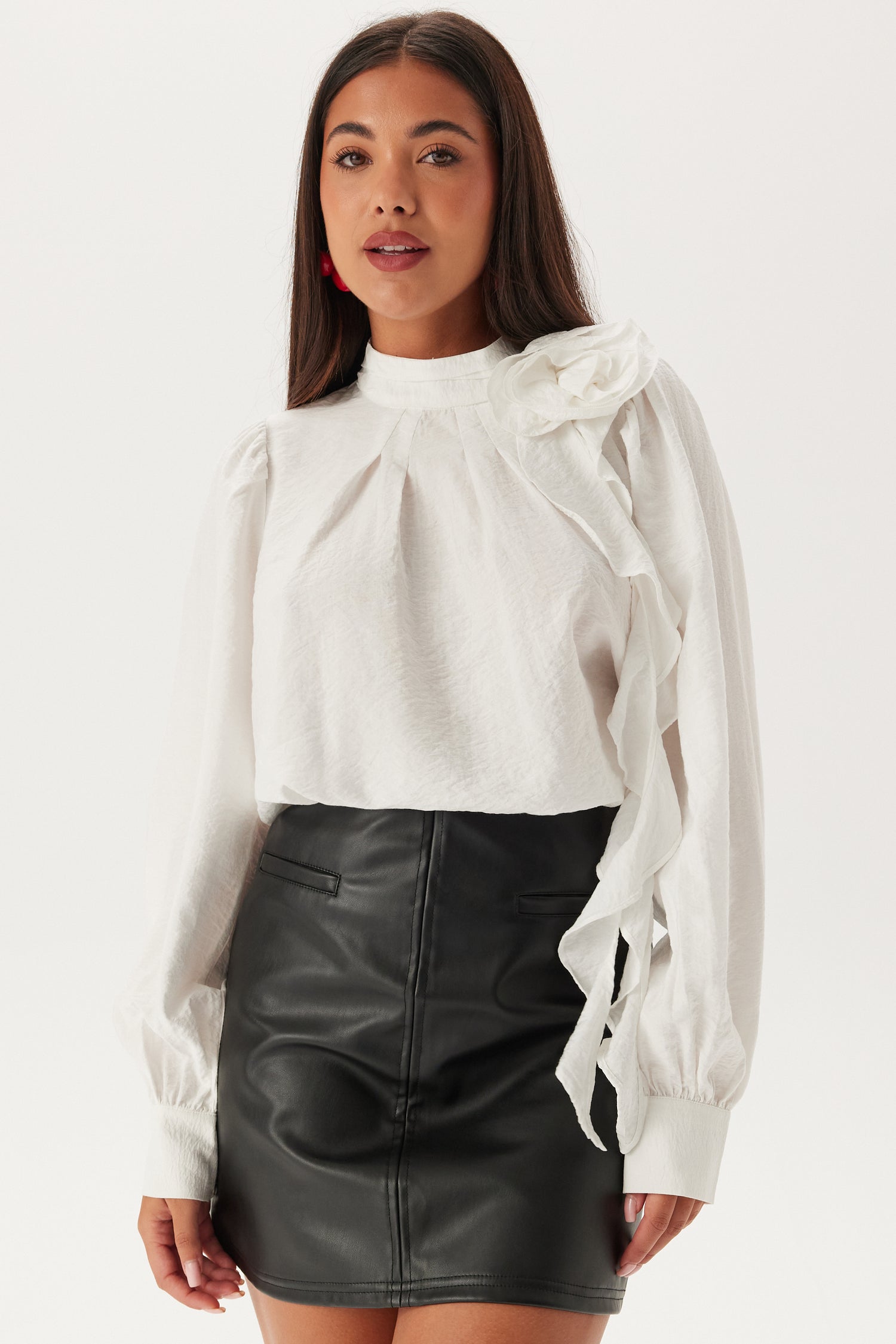 Vero moda – Vmbailey Ls Frill Top Wvn – Blouses & shirts – White
